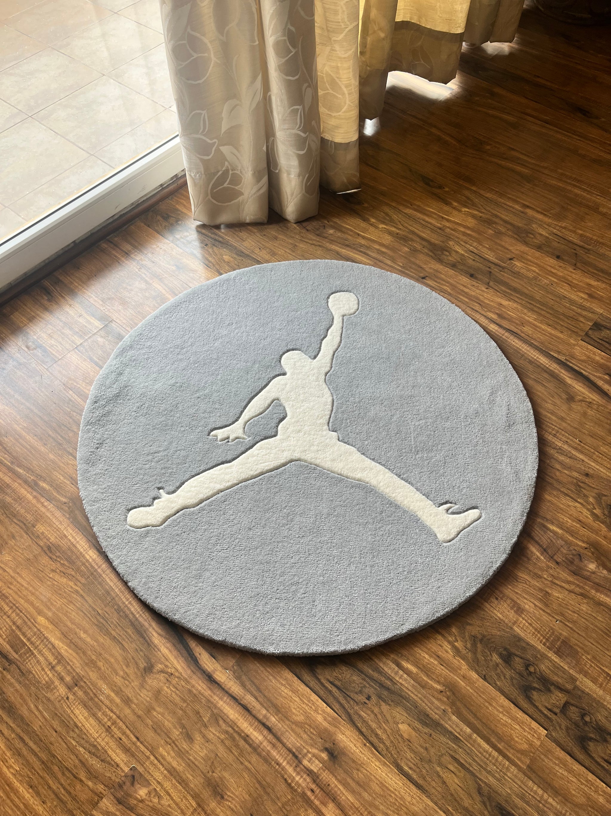 Basketball jumping man Rug